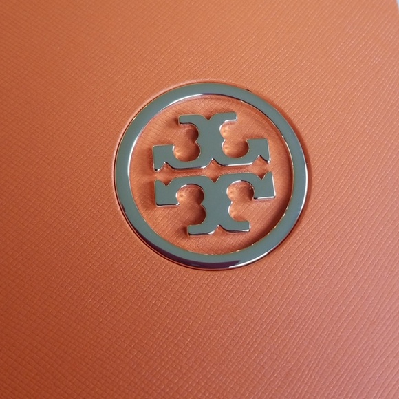 Tory Burch | Accessories | Tory Burch Collins Watch Gold Brown Bnib ...